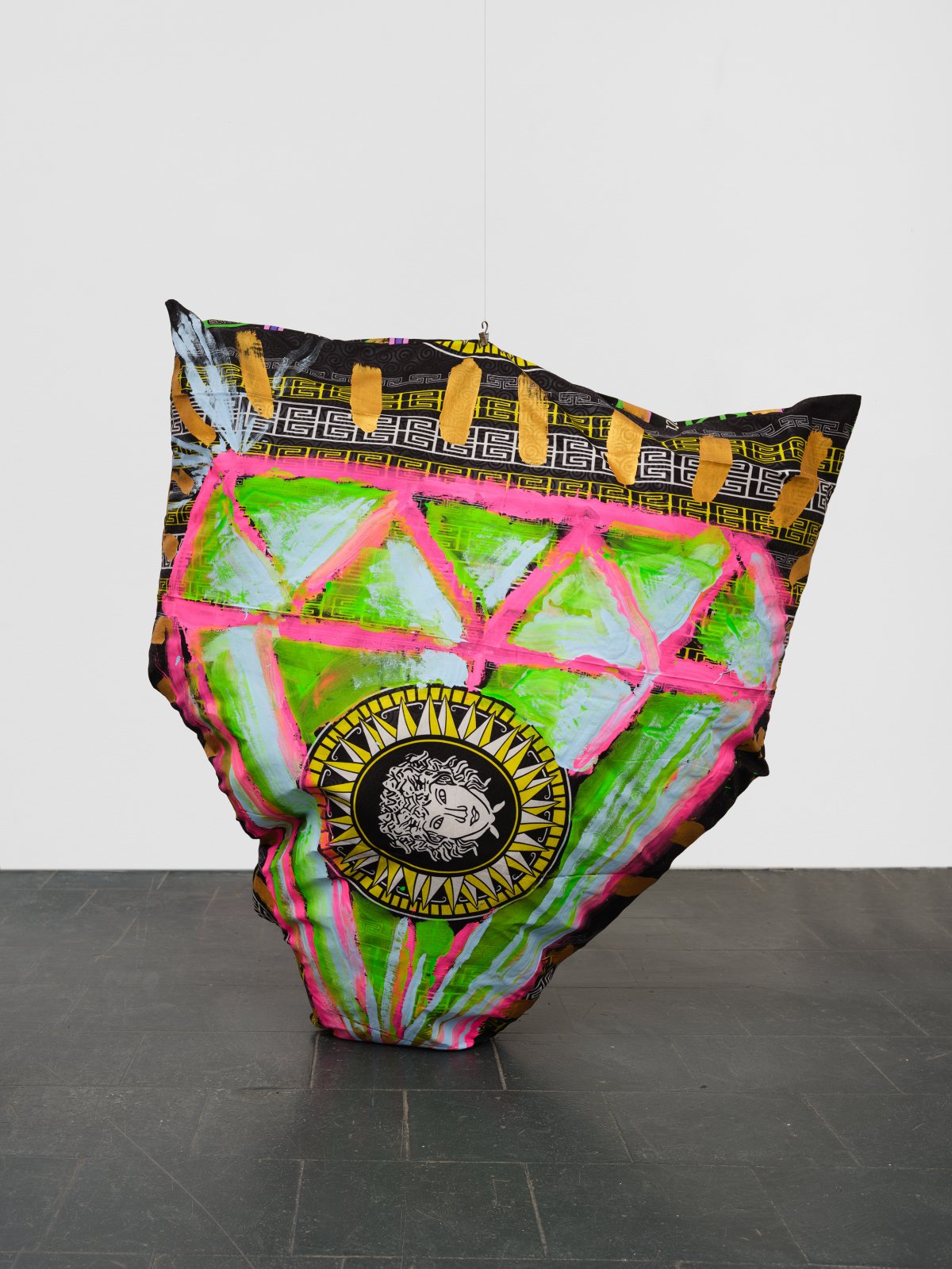 Bling Bling - Artwork | GalleriesNow